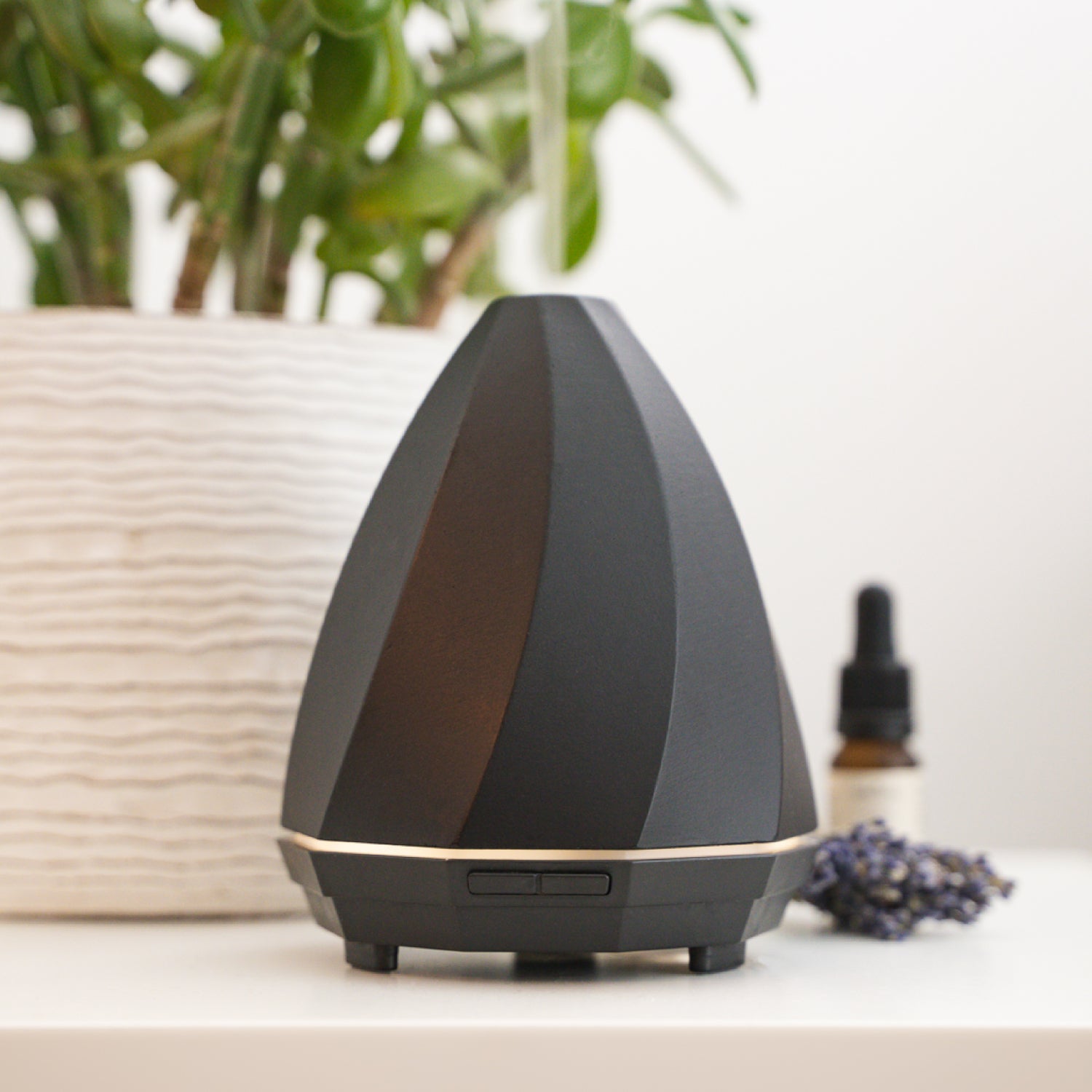 BLACK ESSENTIEL OILS DIFFUSER – Provence en Couleur